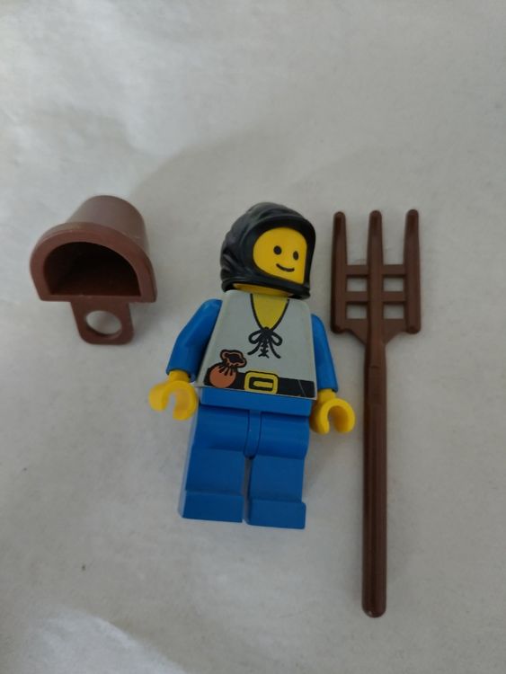 Lego Bauer mit Gabel und Korb Ritter Vintage | Kaufen auf Ricardo