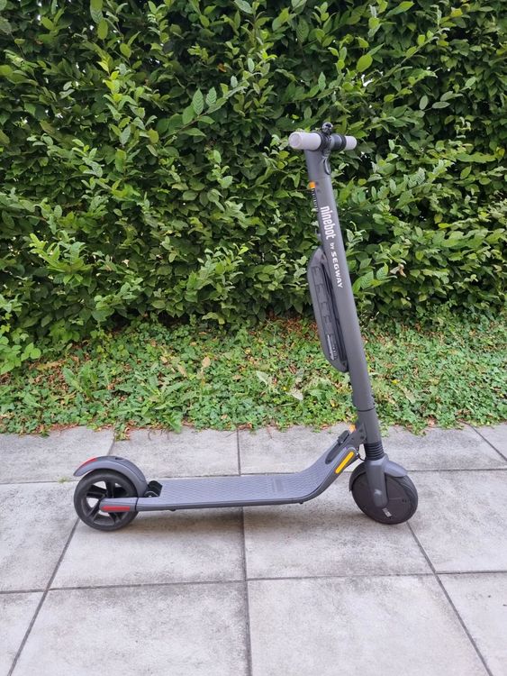 Fast neuer E-scooter Ninebot Segway ES4 | Kaufen auf Ricardo