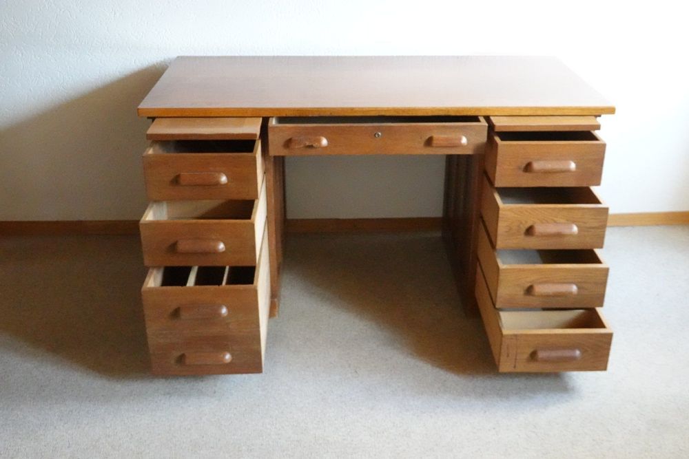 Pult aus Massivholz Eiche | Kaufen auf Ricardo