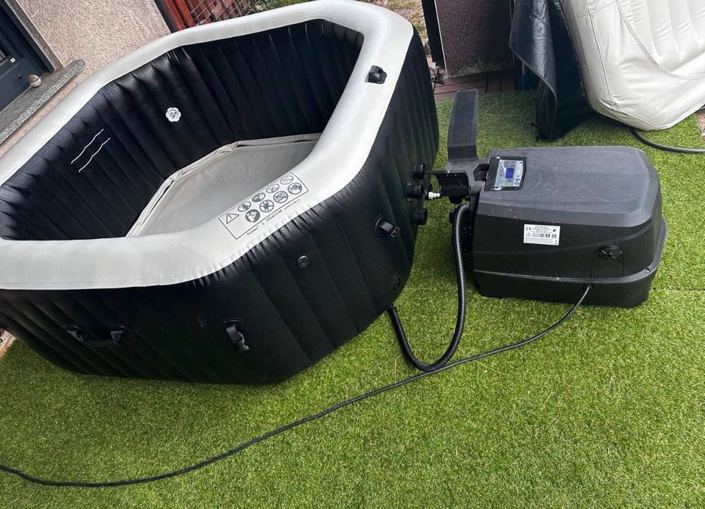 Intex Whirlpool/ Spa .. Set mit Pumpe (Gebraucht) in Amden für CHF 250 ...