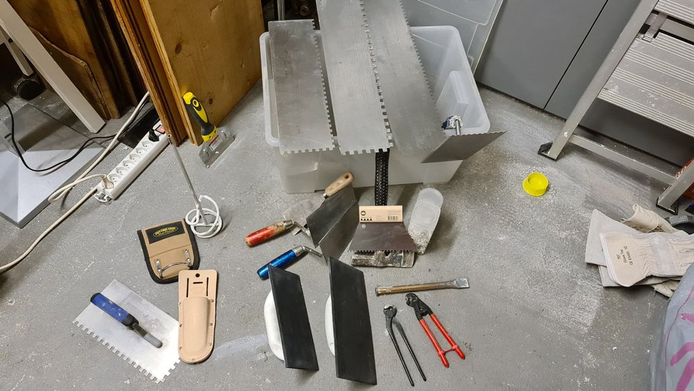 Werkzeug für Plattenleger (Gebraucht) in Oberglatt ZH für CHF 20 – nur Abholung auf Ricardo kaufen