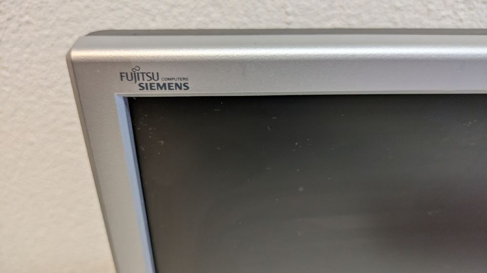 Monitor Bildschirm Fujitsu Siemens | Kaufen auf Ricardo