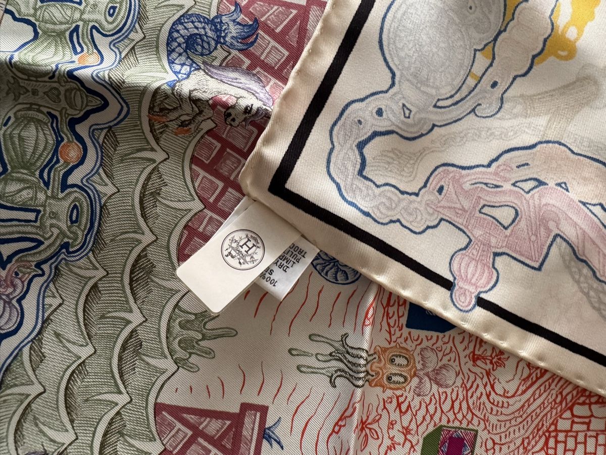 Herbes carré 90 Super Silk Quest (Neuf avec emballage d'origine) à ...