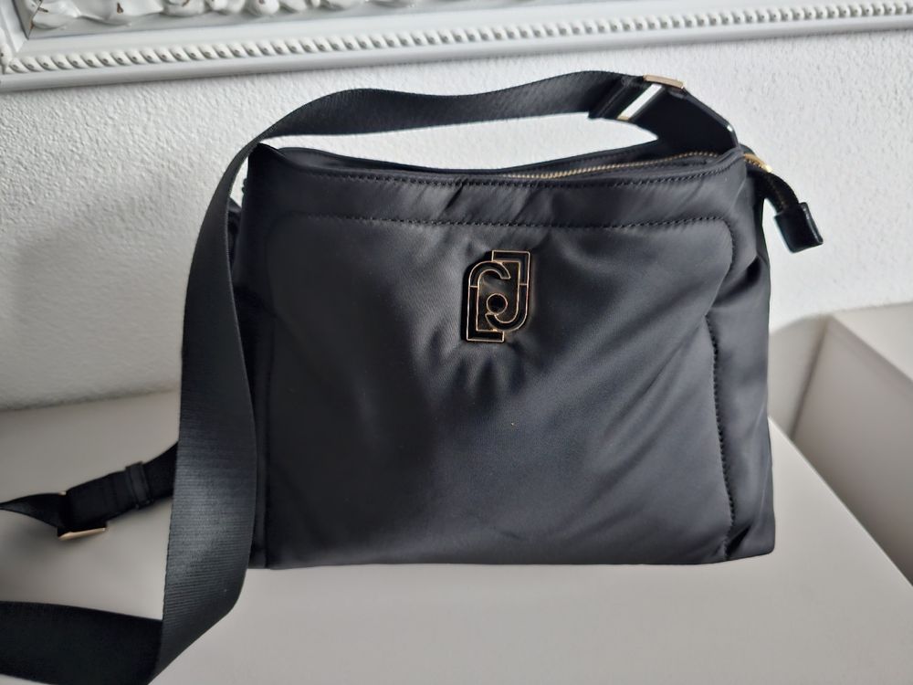 original Liu Jo nylon tasche (Gebraucht) in bellinzona für CHF 65 – mit ...
