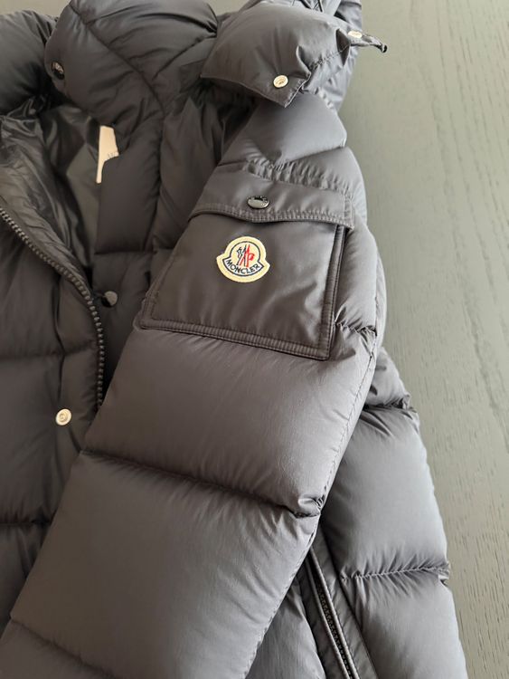 Moncler Hanoverian Long Parka - wie neu ab 1.— (Gebraucht) in Forch für ...