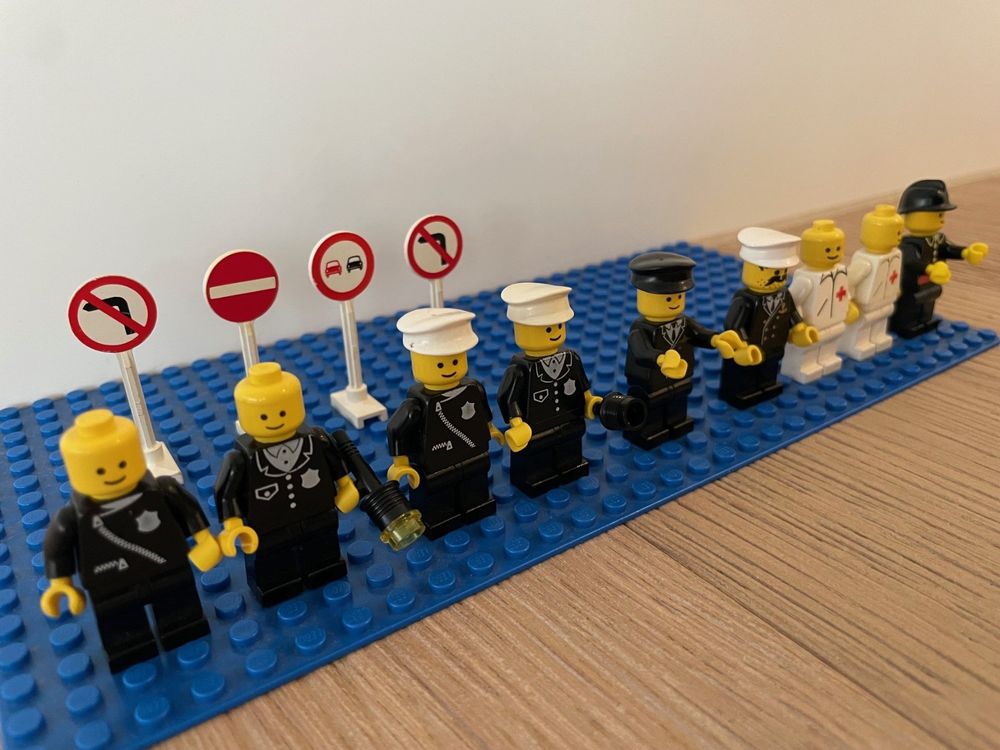 LEGO Minifiguren / Polizisten / Pilot / Kapitän aus den 80er | Kaufen ...