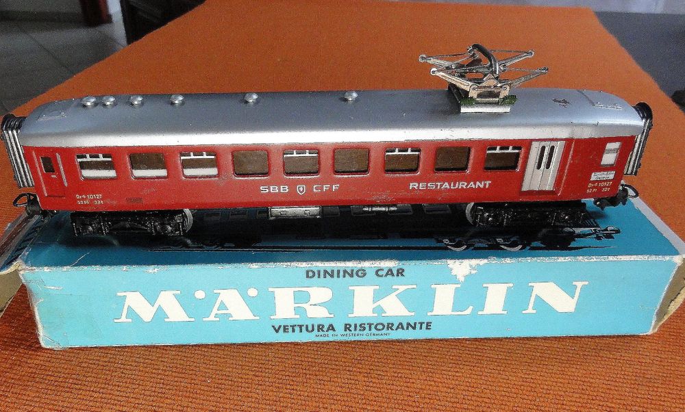 1 Märklin 4035 Speisewagen rot (Gebraucht) in Ebikon für CHF 8 – mit ...