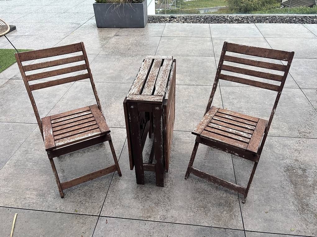 Table de jardin pliante et chaises en bois IKEA (D'occasion) à Bevaix pour CHF 55 – retrait ...