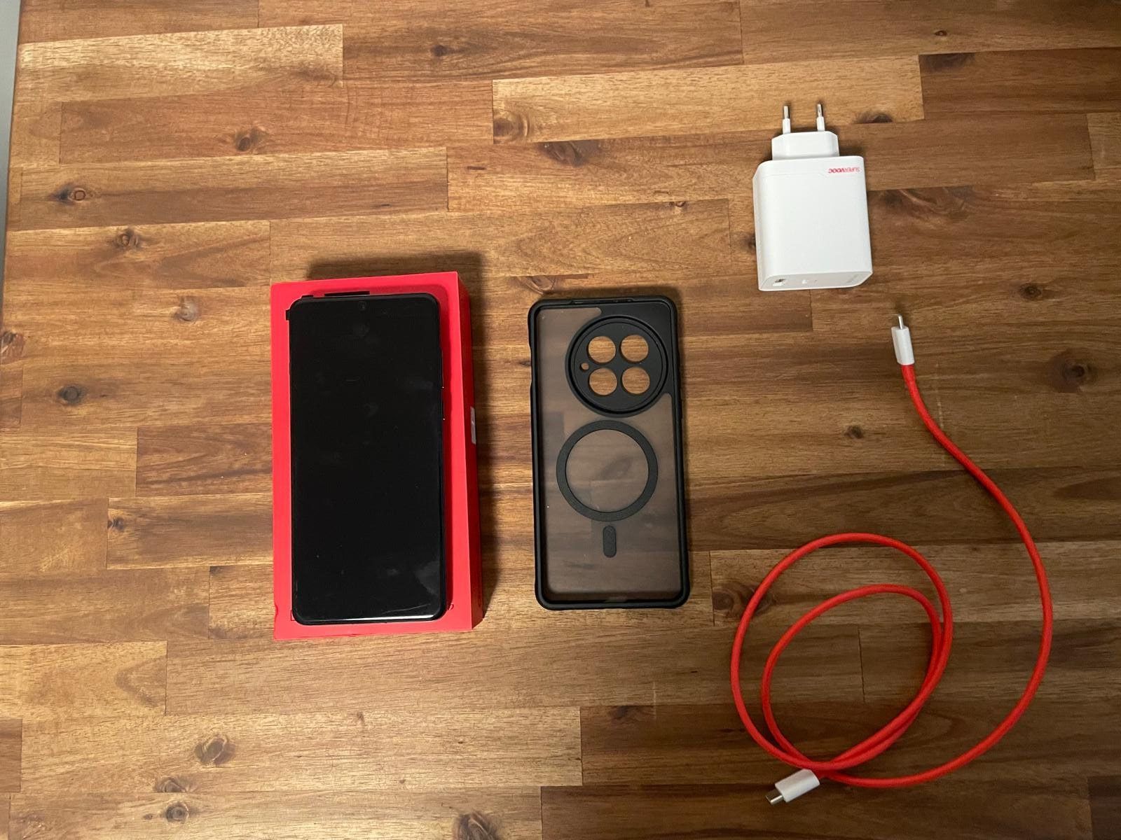 OnePlus 13 512GB Top Zustand OVP Hülle Ladegerät Original (Neu (gemäss ...