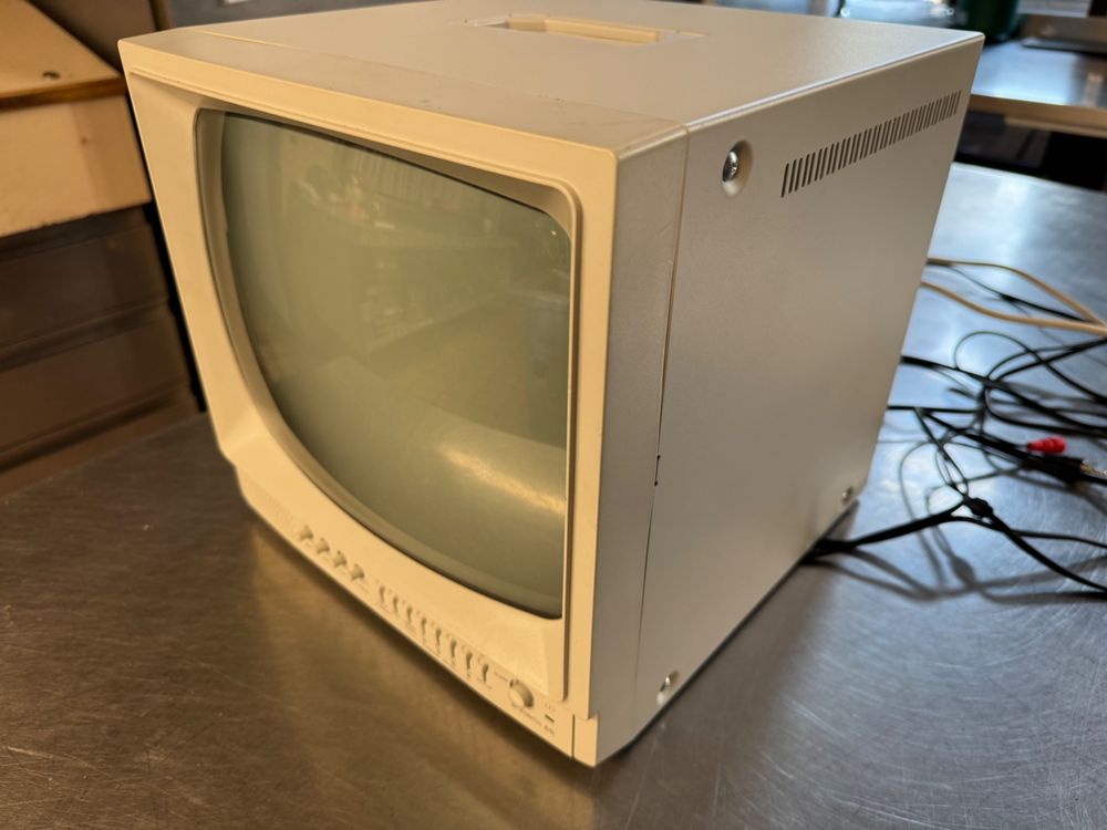 Alter Monitor / 80/90er Jahre (Gebraucht) in Winterthur für CHF 31 ...