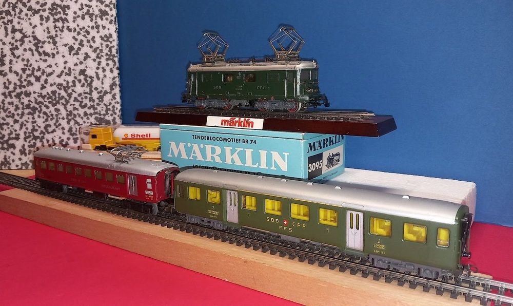SBB Zug RE 44, Märklin Trafo, Schienen,3 Wagen, HO analog (Gebraucht ...