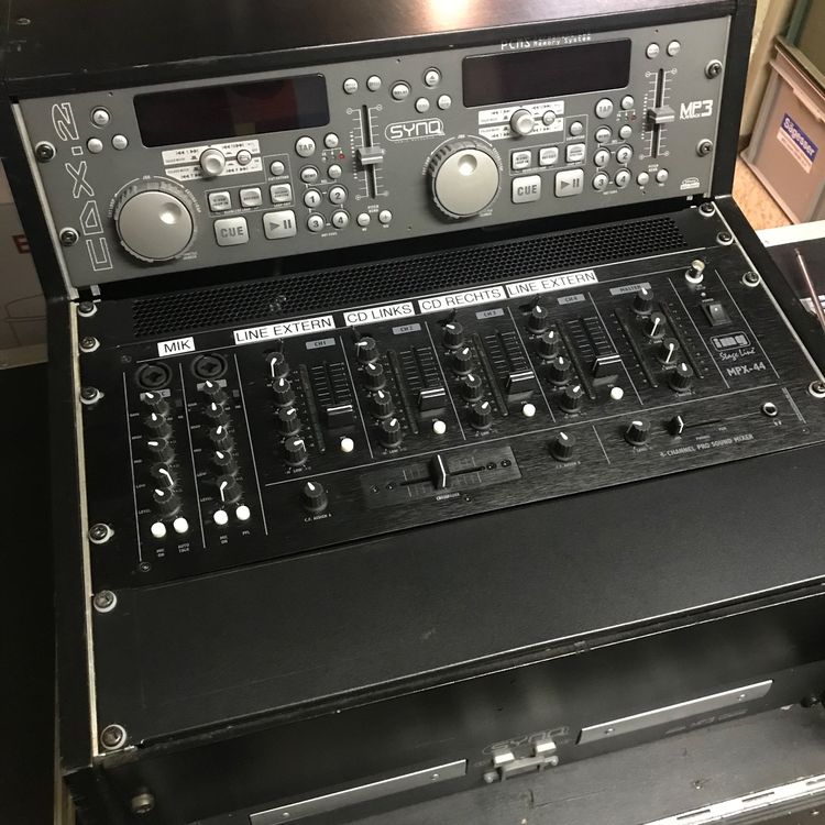 DJ-Pult im Case | Kaufen auf Ricardo