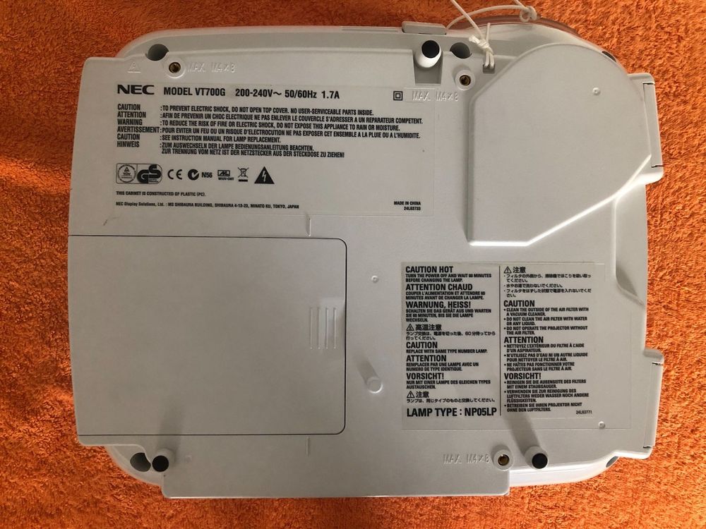 NEC VT700 Projector Beamer (Gebraucht) in Würenlos für CHF 33 – nur ...