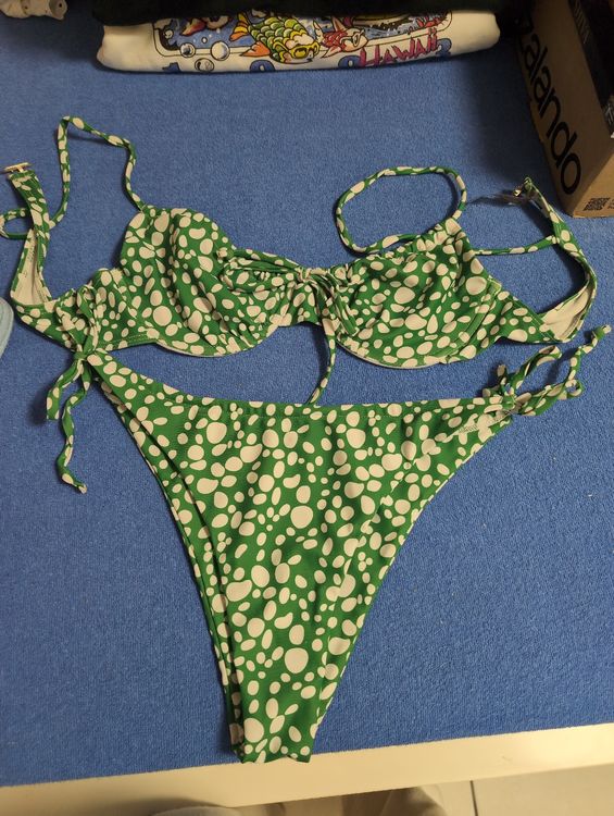 Bikini verde a pois taglia S/M (Usato) a S. Pietro per CHF 12 – con ...