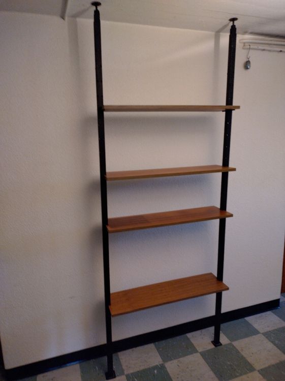 Spannstangen Teleskop Regal Metall Holz 4 Tablare H230-260cm (Gebraucht) in stettlen für CHF 250 ...