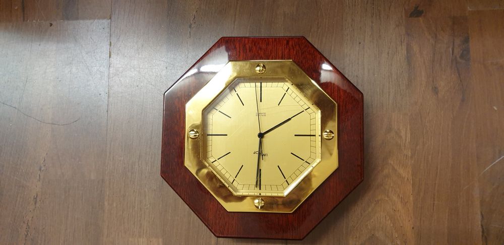 Tisch- oder Wanduhr Imhof Swiss Quartz (Gebraucht) in Emmen für CHF 30 ...