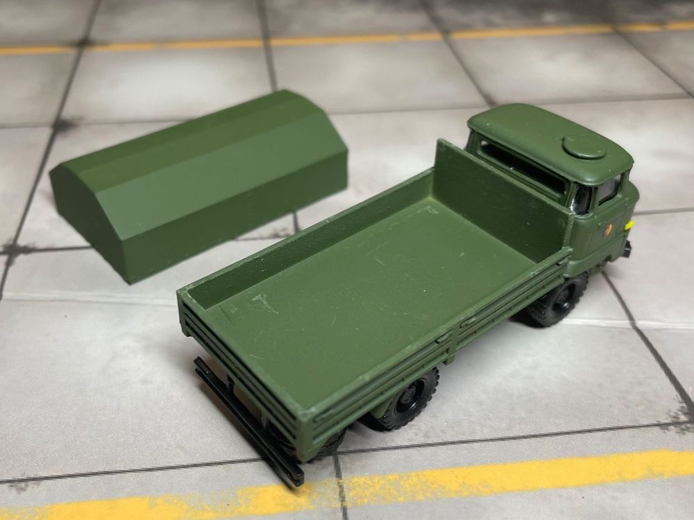 IFA L60 Plane NVA DDR 1/87 (Neu und originalverpackt) in Hochfelden für ...