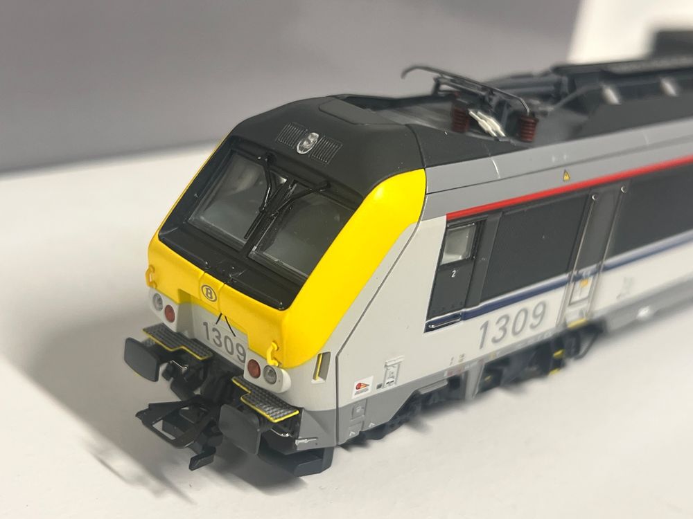 L.S. Models Exclusive 12015 SNCB Locomotive série 13 Ep. VI (Neu ...