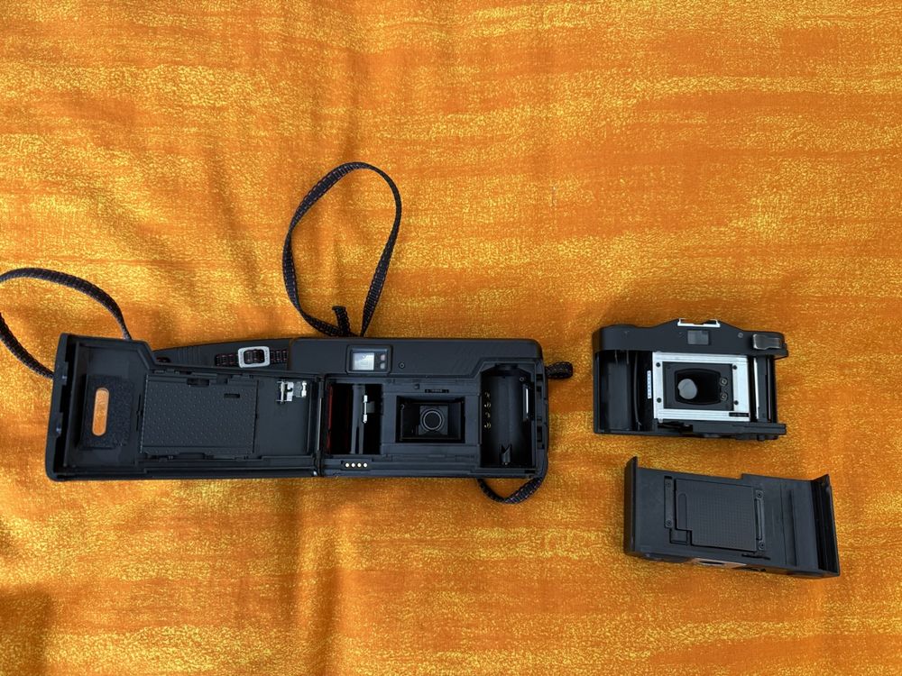 zwei analoge kameras, minox 35gt und nikon tw2 | Kaufen auf Ricardo