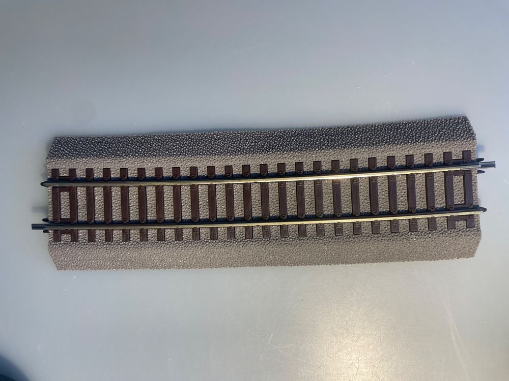 17x Roco Line mit Bettung Gebogenes Gleis R20 42530 | Kaufen auf Ricardo