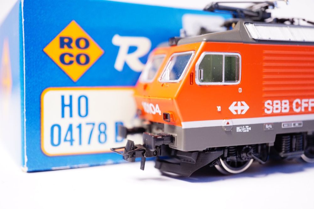 2ß Roco 04178B SBB Re 4/4 IV rot 10104 | Kaufen auf Ricardo