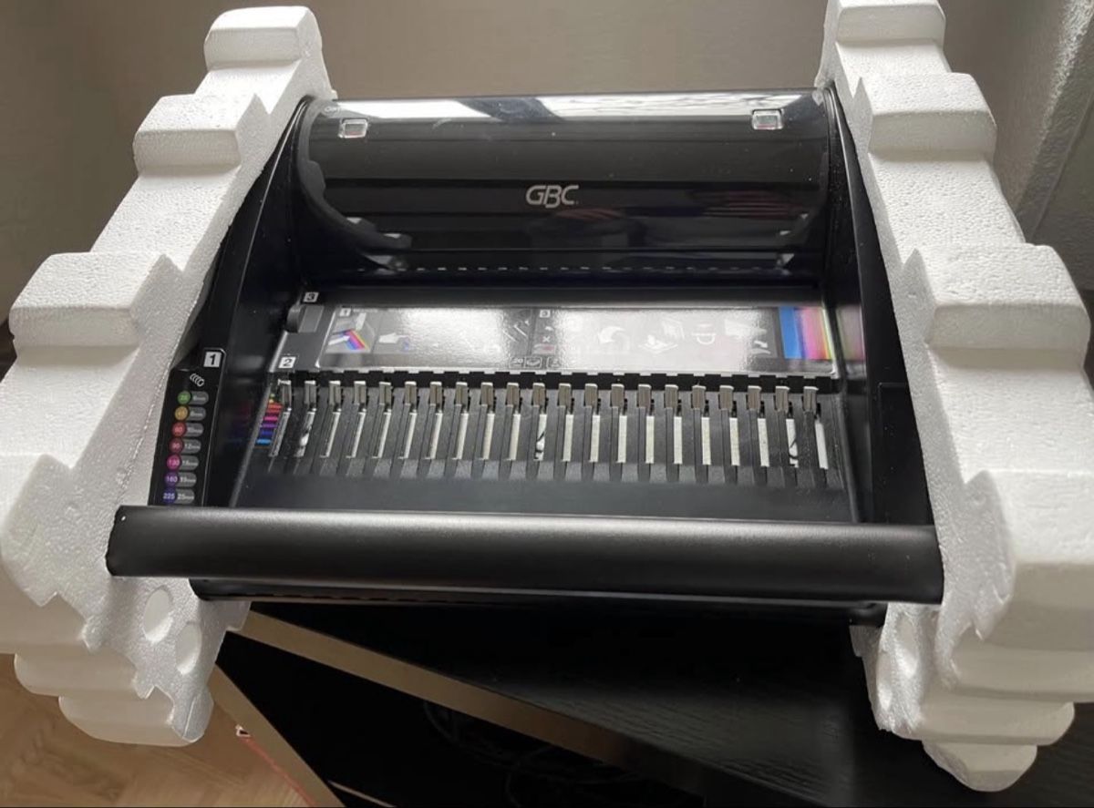 GBC CombBind 200 Low Force Comb Binder - Great Condition (Neu (gemäss ...