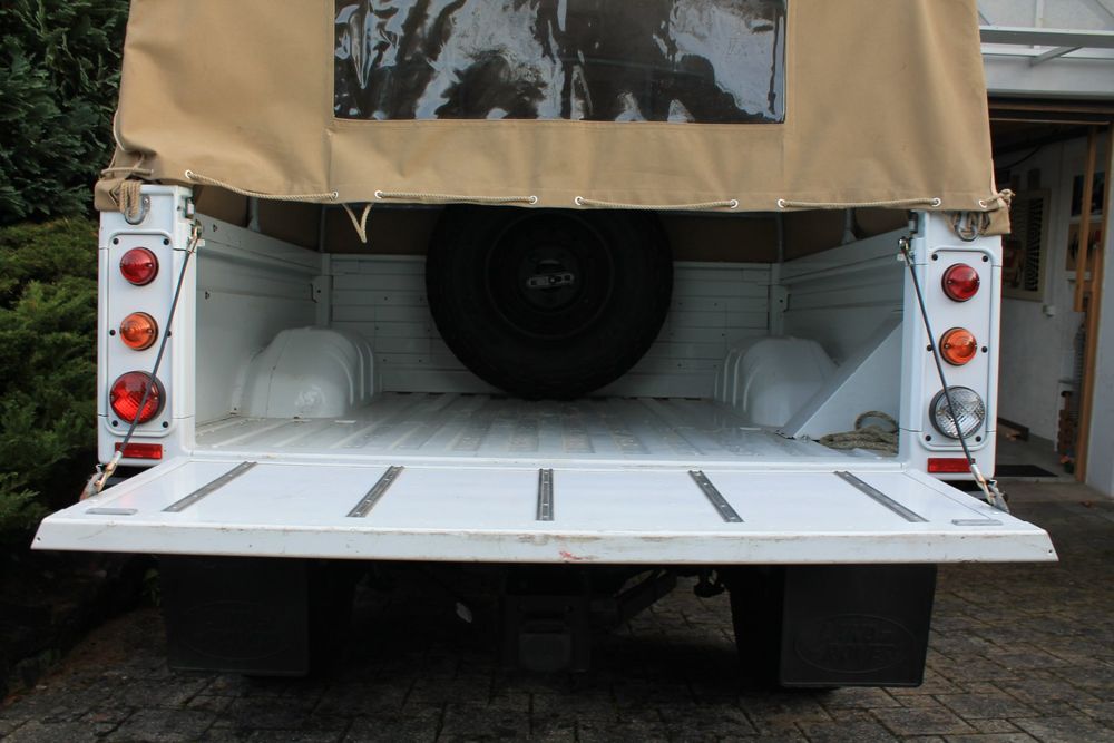 Land Rover Defender130 Brücke mit Verdeck (Gebraucht) in Gundetswil für ...
