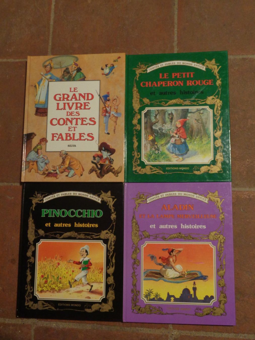 Livres contes et fables Pinocchio Chaperon Rouge Aladin (D'occasion) à ...