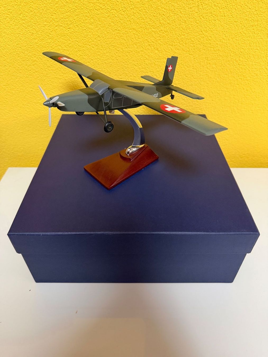 PILATUS NCPC-6 - V 632 - MODEL 1:48 - SWISS - UNIKAT - NEU (Neu und ...