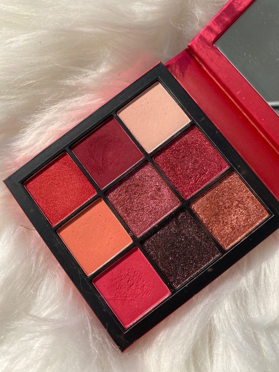 Huda Beauty Ruby Obsessions Palette | Kaufen auf Ricardo