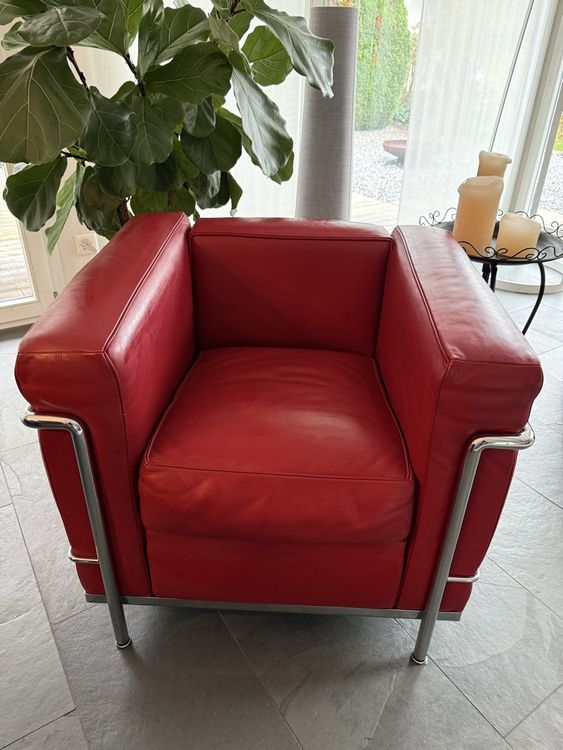 Roter Corbusier Sessel aus Leder (zweiter Sessel) (Gebraucht) in Seuzach für CHF 2002 – nur ...