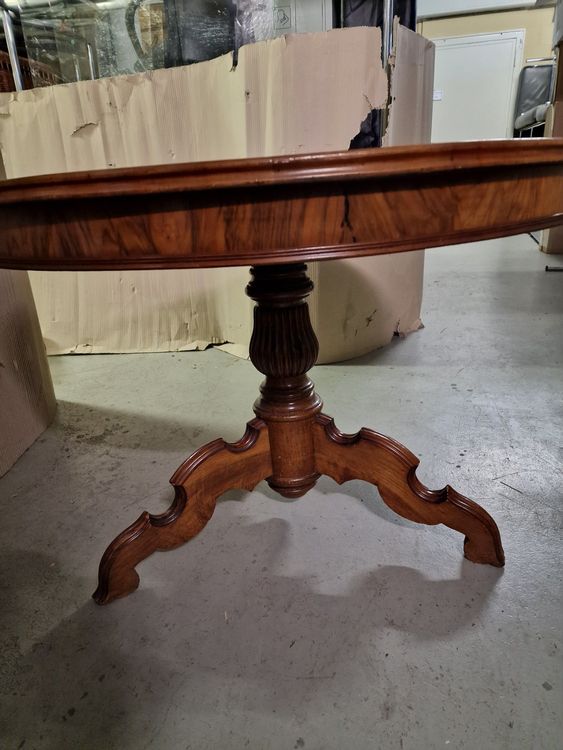 Runder Holztisch, antik um 1900 | Kaufen auf Ricardo