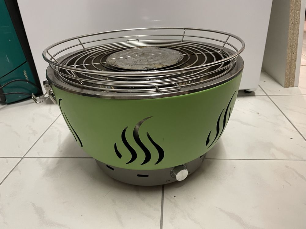 Camping Holzkohlegrill mit Ventilator (Gebraucht) in Unterentfelden für CHF 50 – mit Lieferung ...