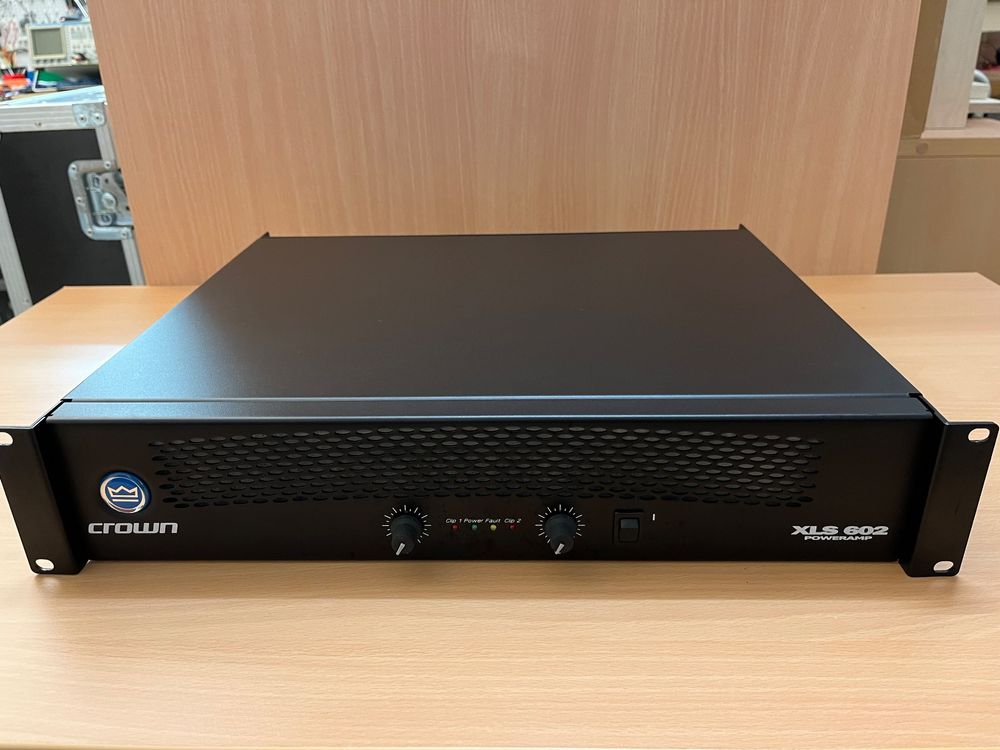 Crown XLS 602 professioneller PA-Verstärker 2*600W an 4 Ohm | Kaufen ...