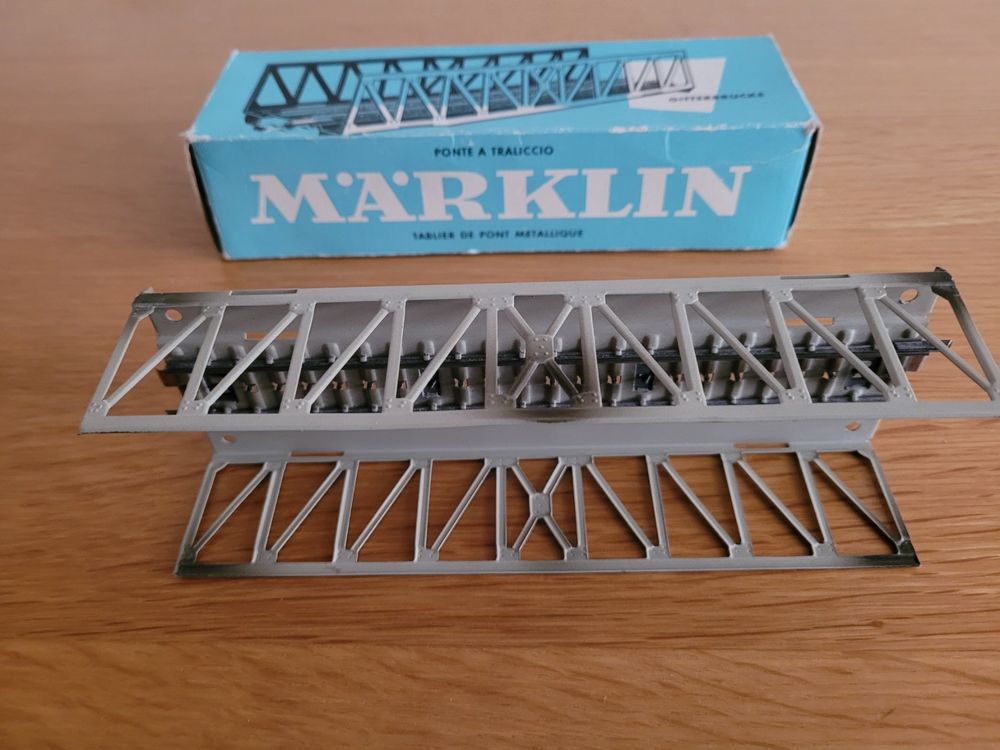 Märklin H0 7162 - Gitterbrücke aus Metall - mit OVP hellblau | Kaufen ...