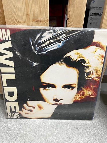 LP «Close» von Kim Wilde (Gebraucht) in Zürich für CHF 5 – mit ...