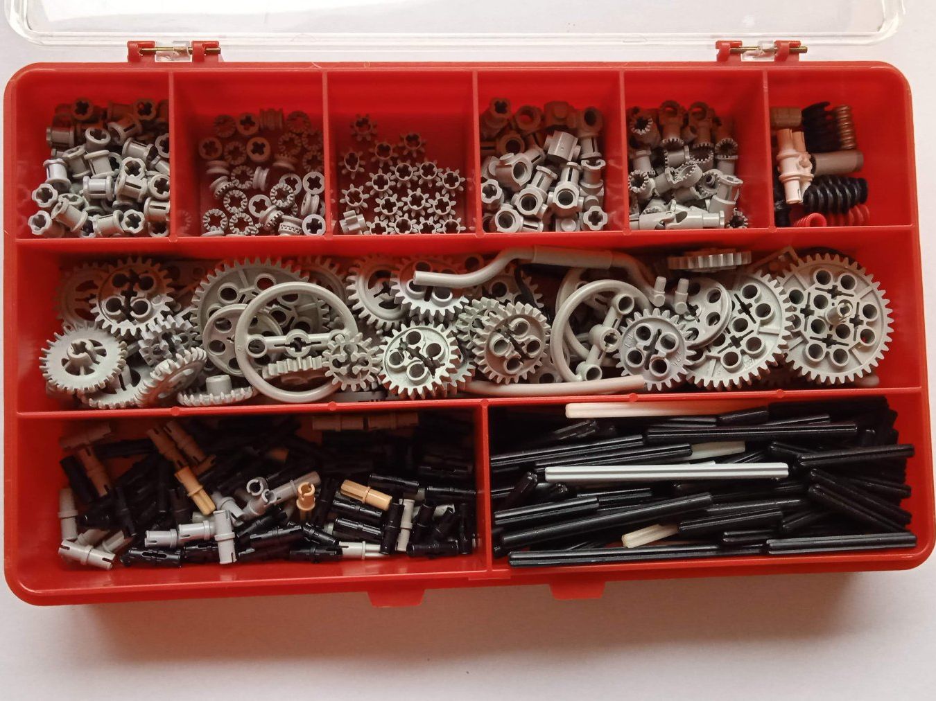 Lego Technik Zahnräder Sammlung mit Box, Top Zustand! (Gebraucht) in ...