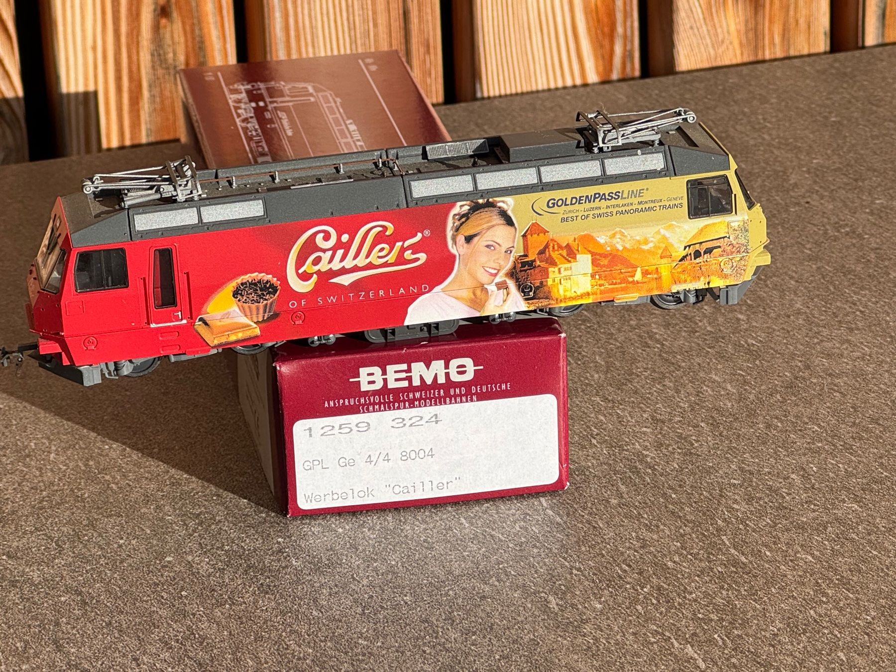 Bemo H0m 1259 324 MOB Ge 4/4 8004 Cailler neuwertig LED (Neu (gemäss ...