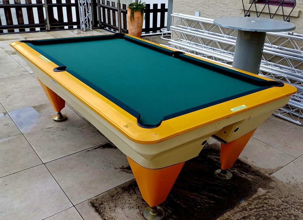 Billard Outdoor 7" (Gebraucht) in Schalunen für CHF 350 – nur Abholung ...