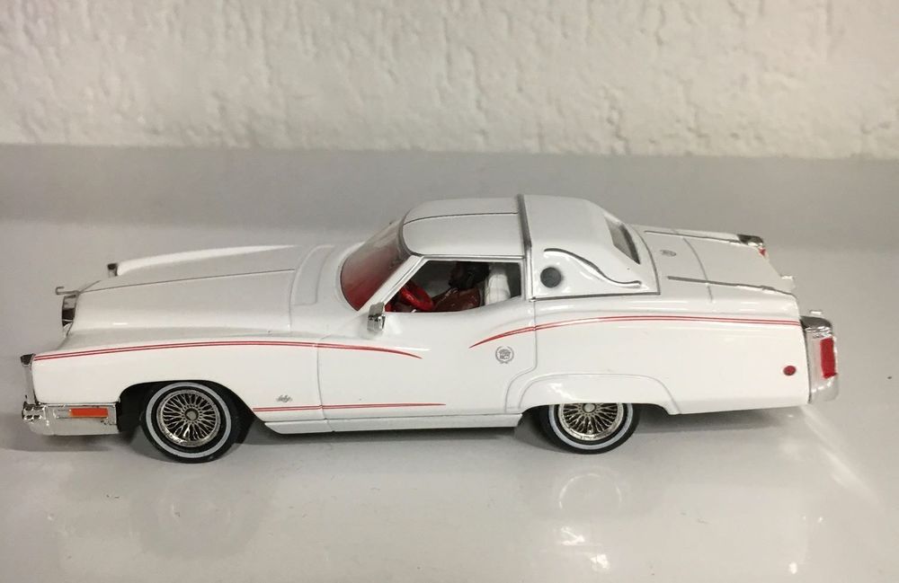 Modellauto Cadillac Corvorado 1973 - 1:43 - Bond (Neu (gemäss ...
