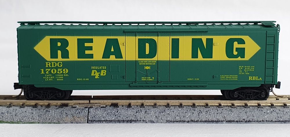 MicroTrains 32320 Reading RDG 17059 50 foot boxcar (Gebraucht) in Seon ...