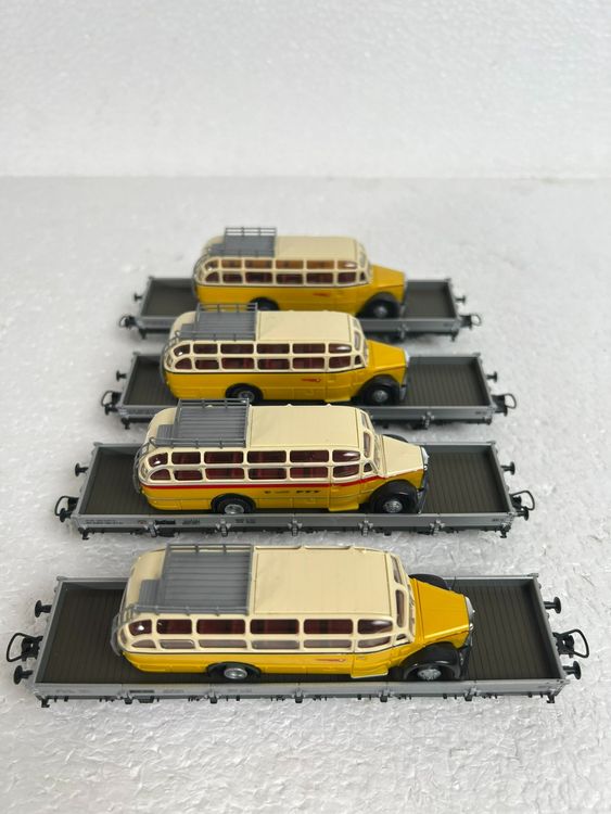 3 Roco Wagons mit Roco Postautos (Gebraucht) in Schlieren für CHF 85 ...