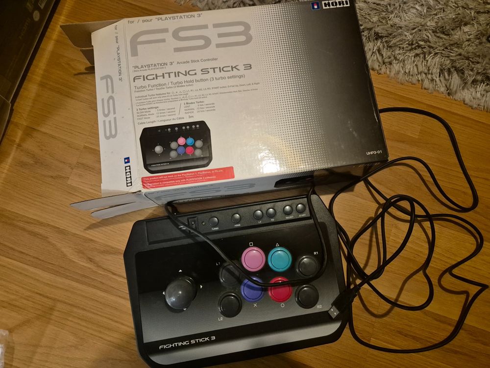 Hori Fighting Stick V3 PS3 OVP (Gebraucht) in Luzern für CHF 69 – mit ...