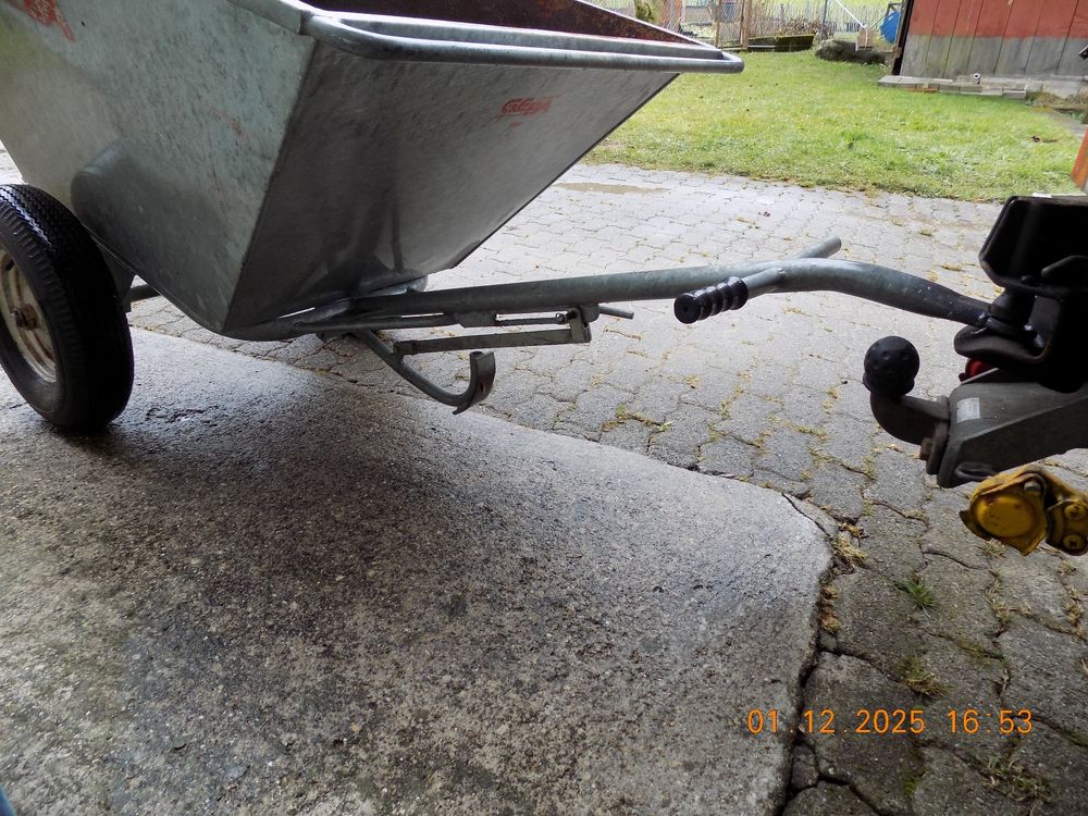 Silowagen zum Kippen sehr gut erhalten (Gebraucht) in Hofstetten ZH für ...