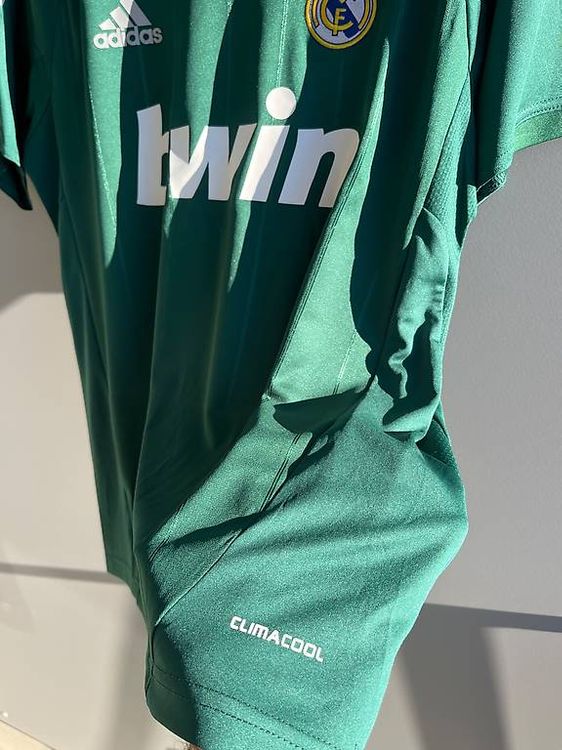 Real Madrid 11/12 Shirt grün #7 Ronaldo (Gebraucht) in Sursee für CHF ...