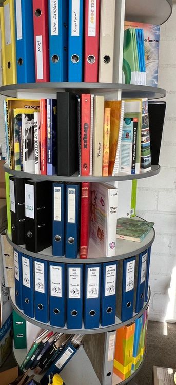 Drehgestell für Ordner - 5 Etagen (Gebraucht) in Geuensee für CHF 13 ...