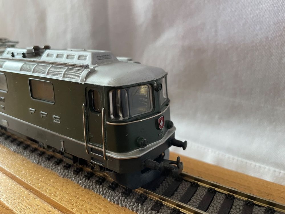 Locomotive Re 4/4 II CFF verte HAG n°11107 (Gebraucht) in Genève für ...