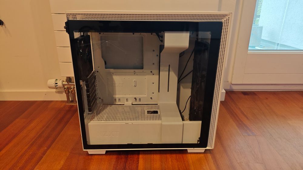 NZXT H710i (Gebraucht) in Wilen b. Wollerau für CHF 37 – mit Lieferung auf Ricardo kaufen