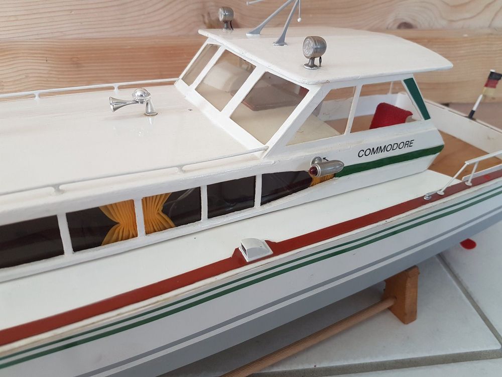 Commodore RC Motorboot von Graupner (Gebraucht) in Chabrey für CHF 223 – nur Abholung auf ...