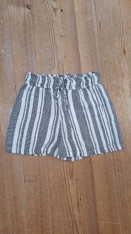 kurze Hose (Gebraucht) in Sachseln für CHF 4 – mit Lieferung auf Ricardo kaufen